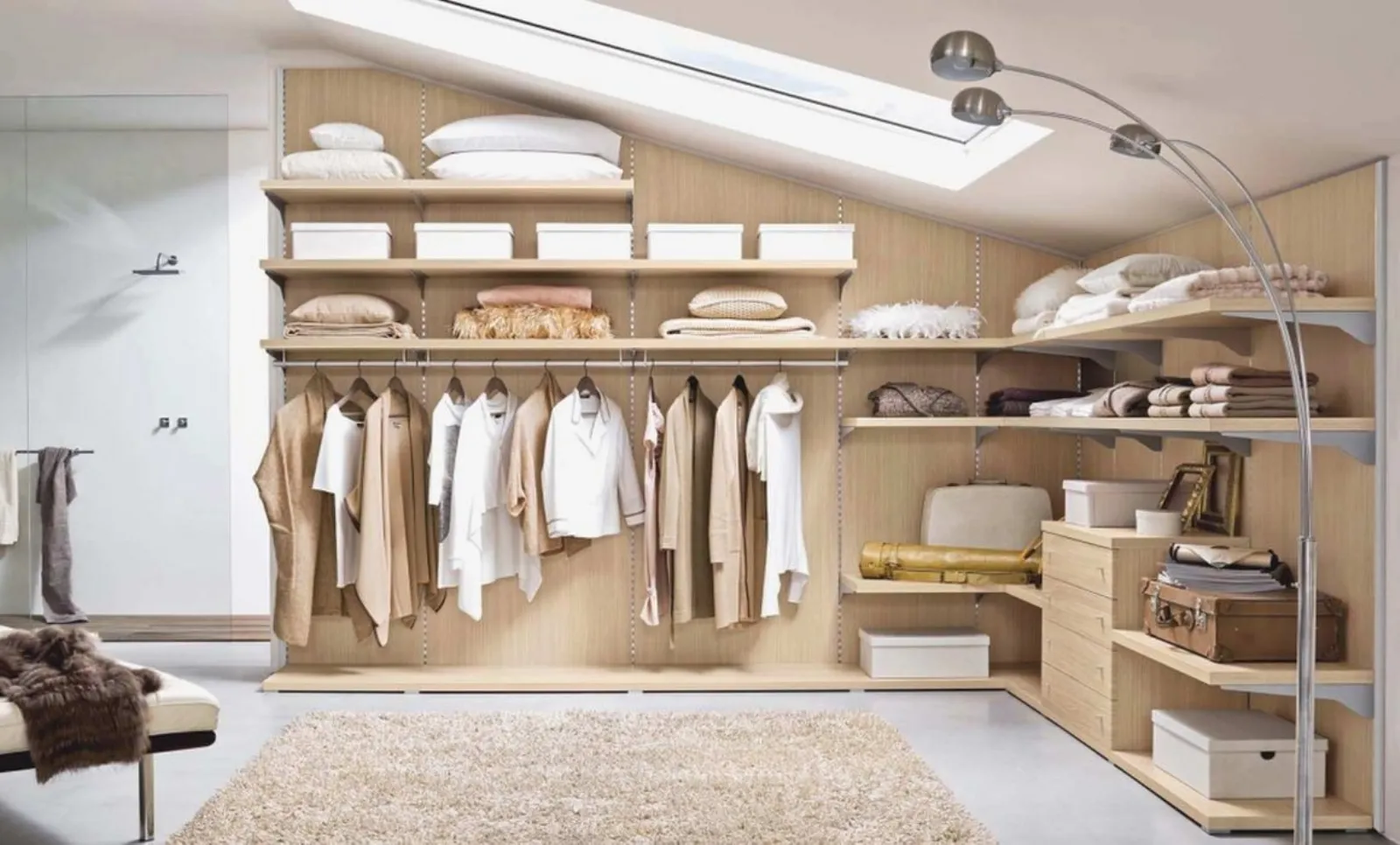 Soffitti bassi in mansarda? Ecco gli arredi giusti!