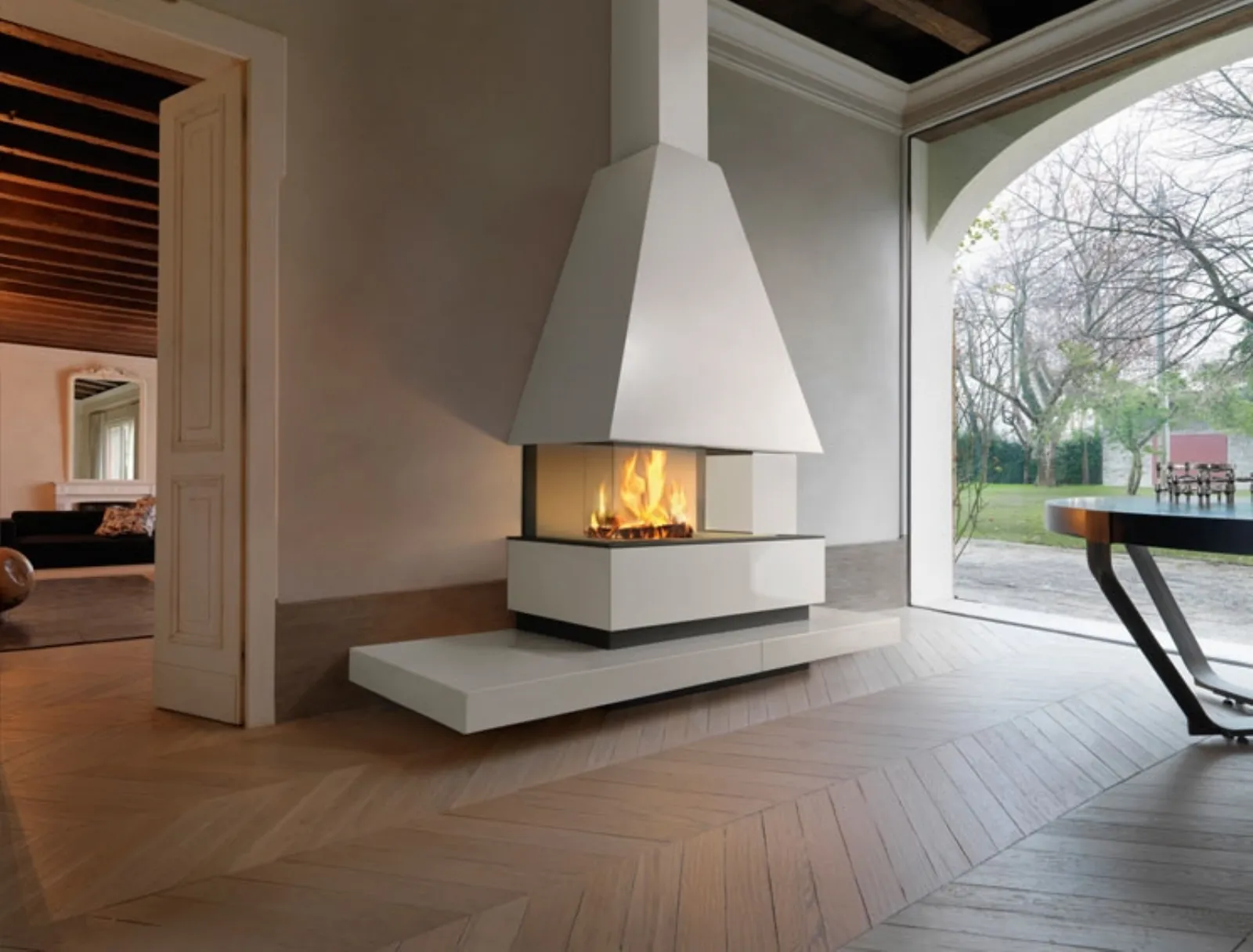 Caminetti panoramici, la tradizione riletta in chiave moderna