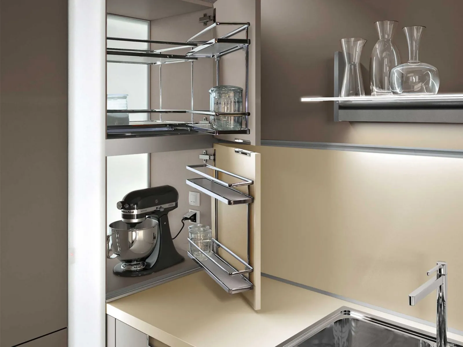 Scopri le misure dei moduli per progettare una cucina angolare