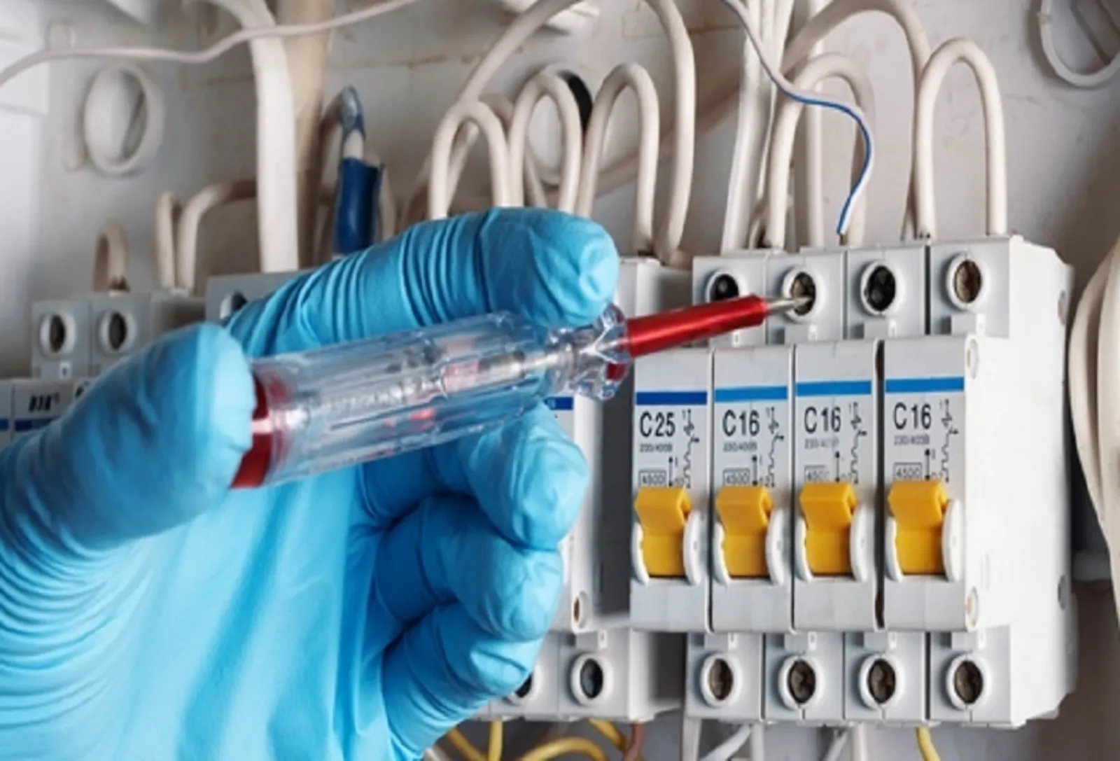 Come realizzare un impianto elettrico a norma