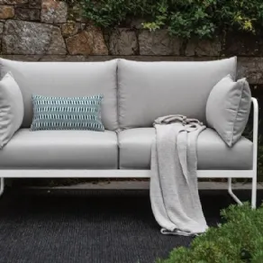 Consigli pratici per scegliere i divanetti da giardino